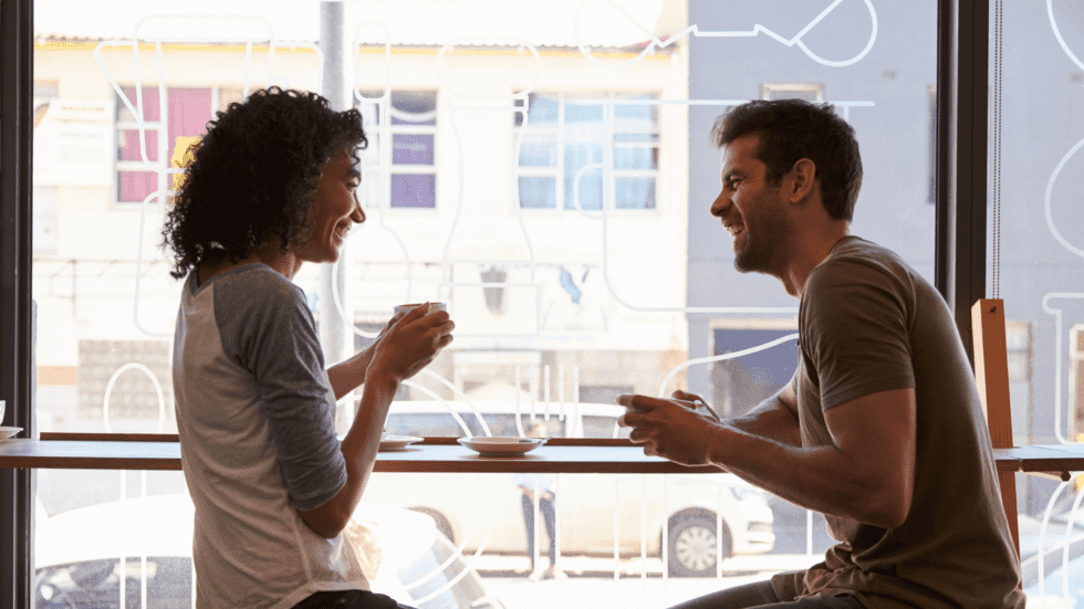 What to Talk About on a First Date: Dos and Don'ts